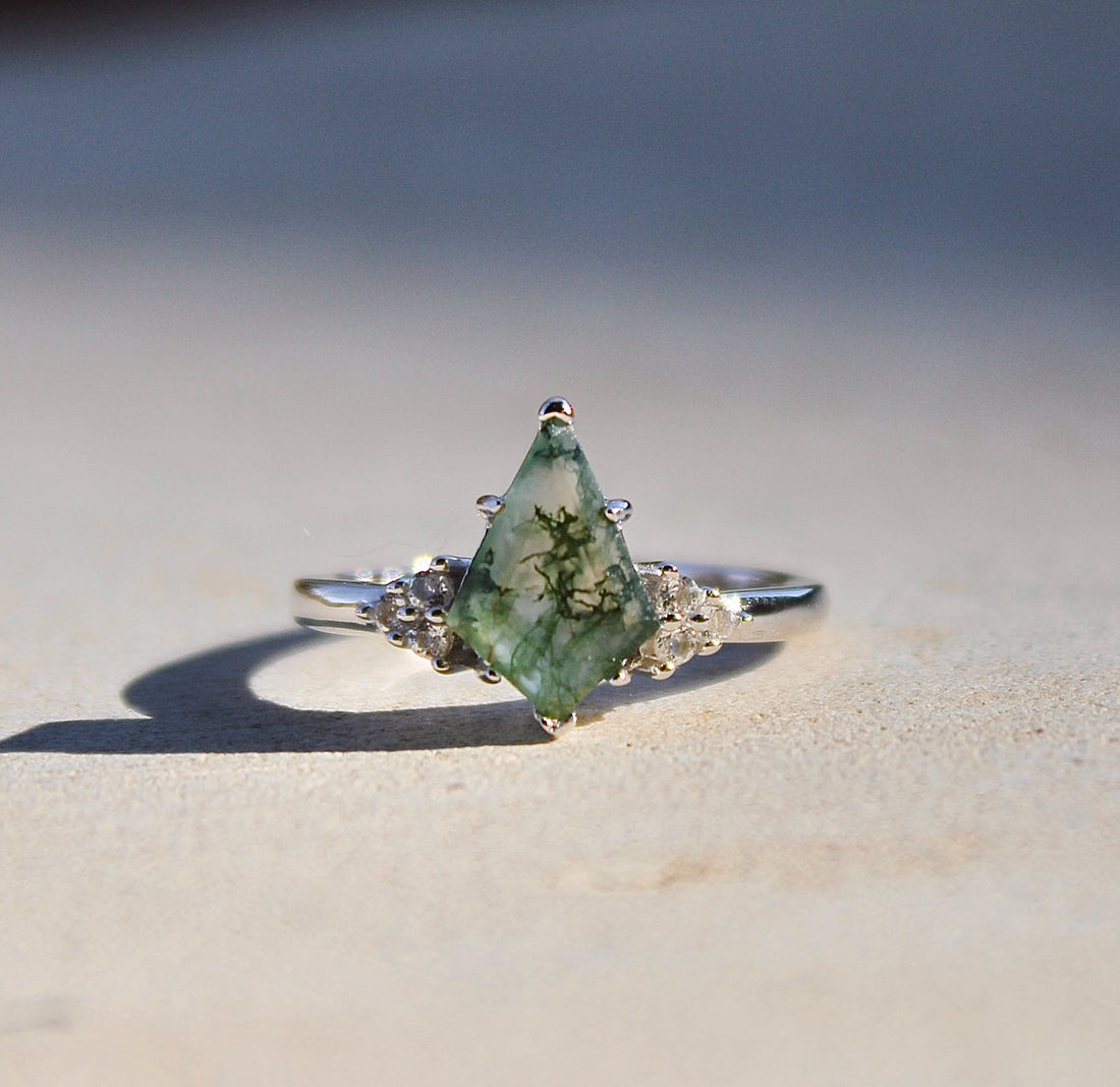 Moss Agate & Topaz Ring – Vivian Grace