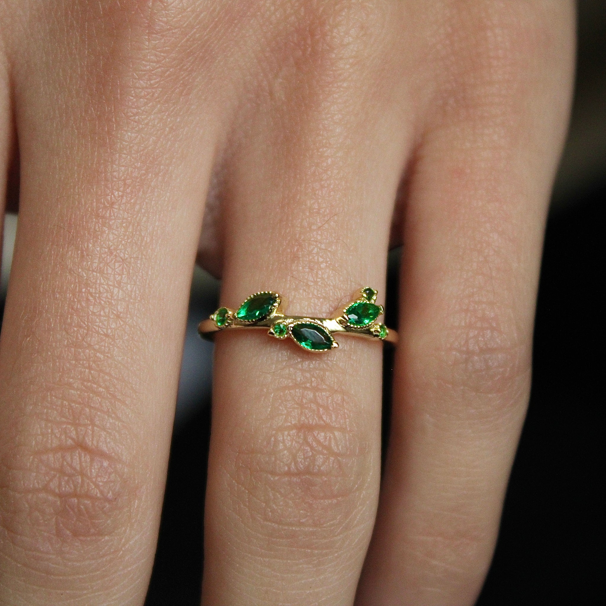 Laurel Emerald Vine Ring – Vivian Grace